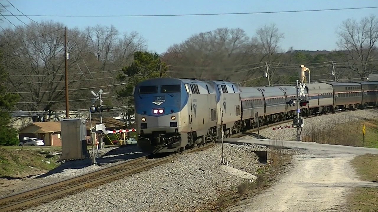 Amtrak train 19 - YouTube