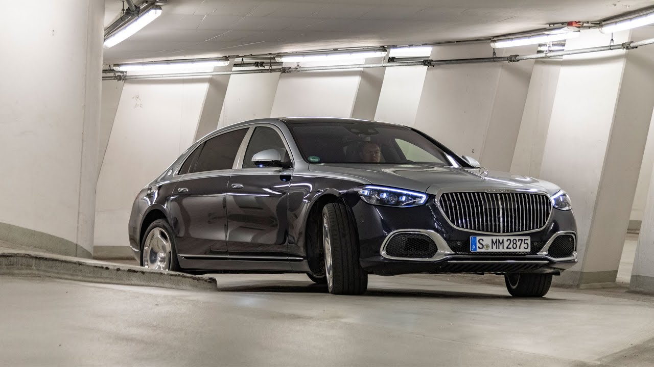 Mercedes-Maybach S 580 4MATIC in nautical blue/ hightech silver | Ultra ...