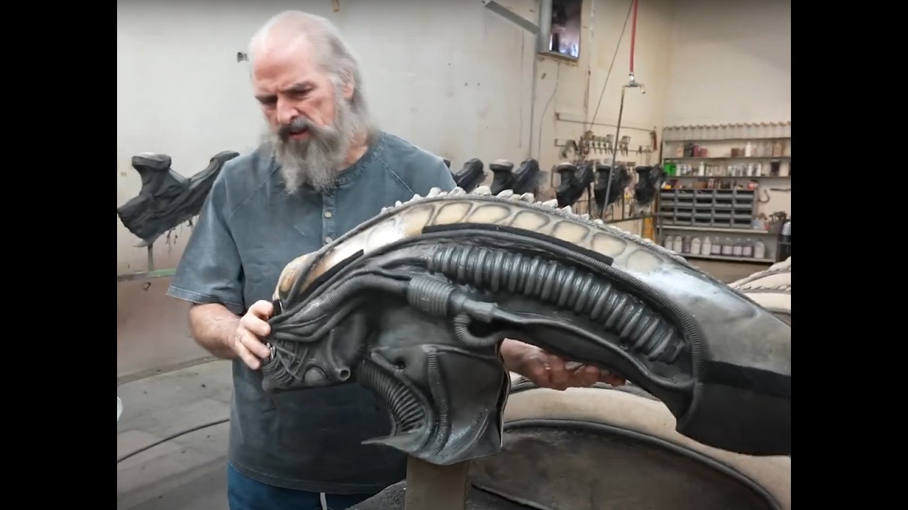 Making of the Giger Alien Xenomorph Mask - YouTube
