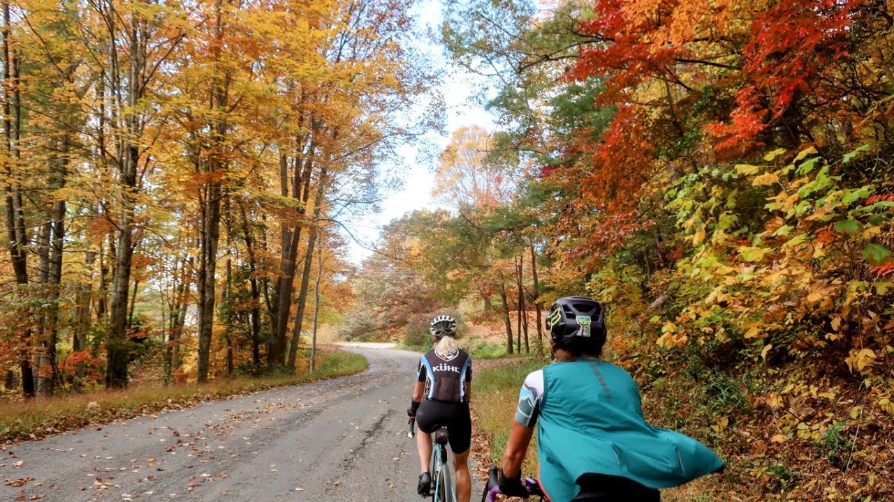Incredible Fall Colors back side of Beech Mountain - YouTube