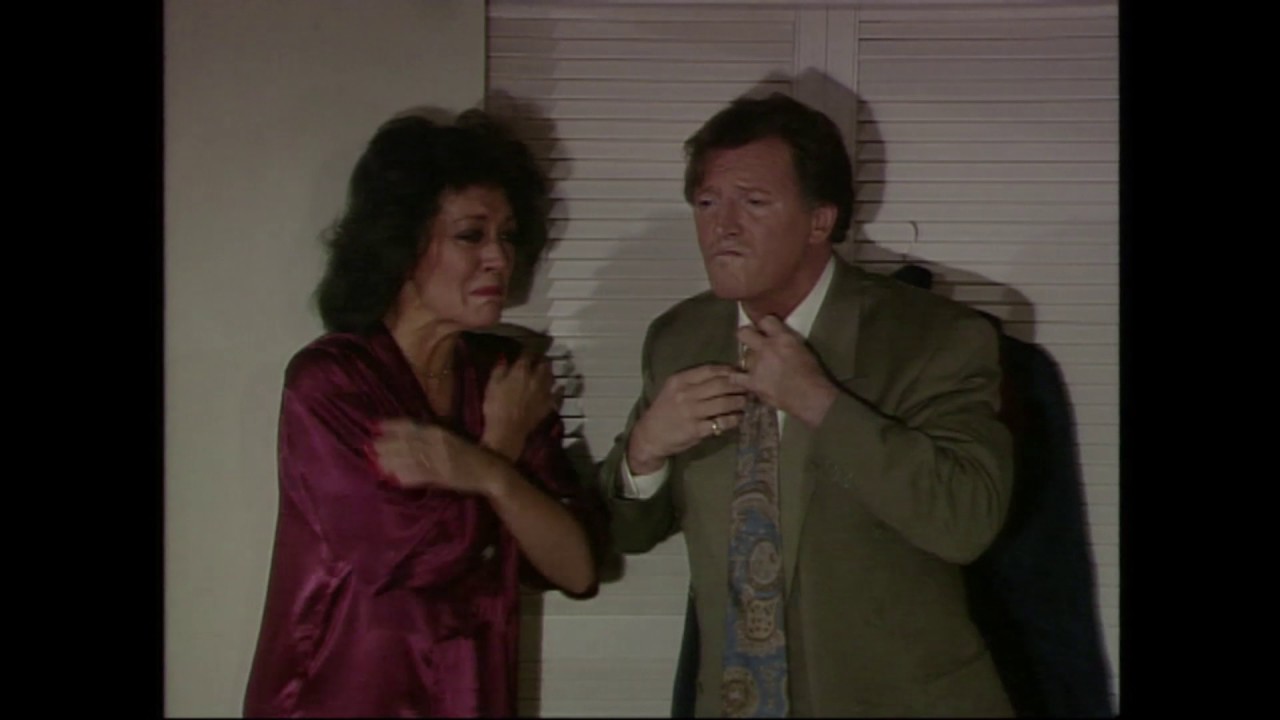 Coronation Street - Mike Is Kicked Out By a Disgusted Alma - YouTube