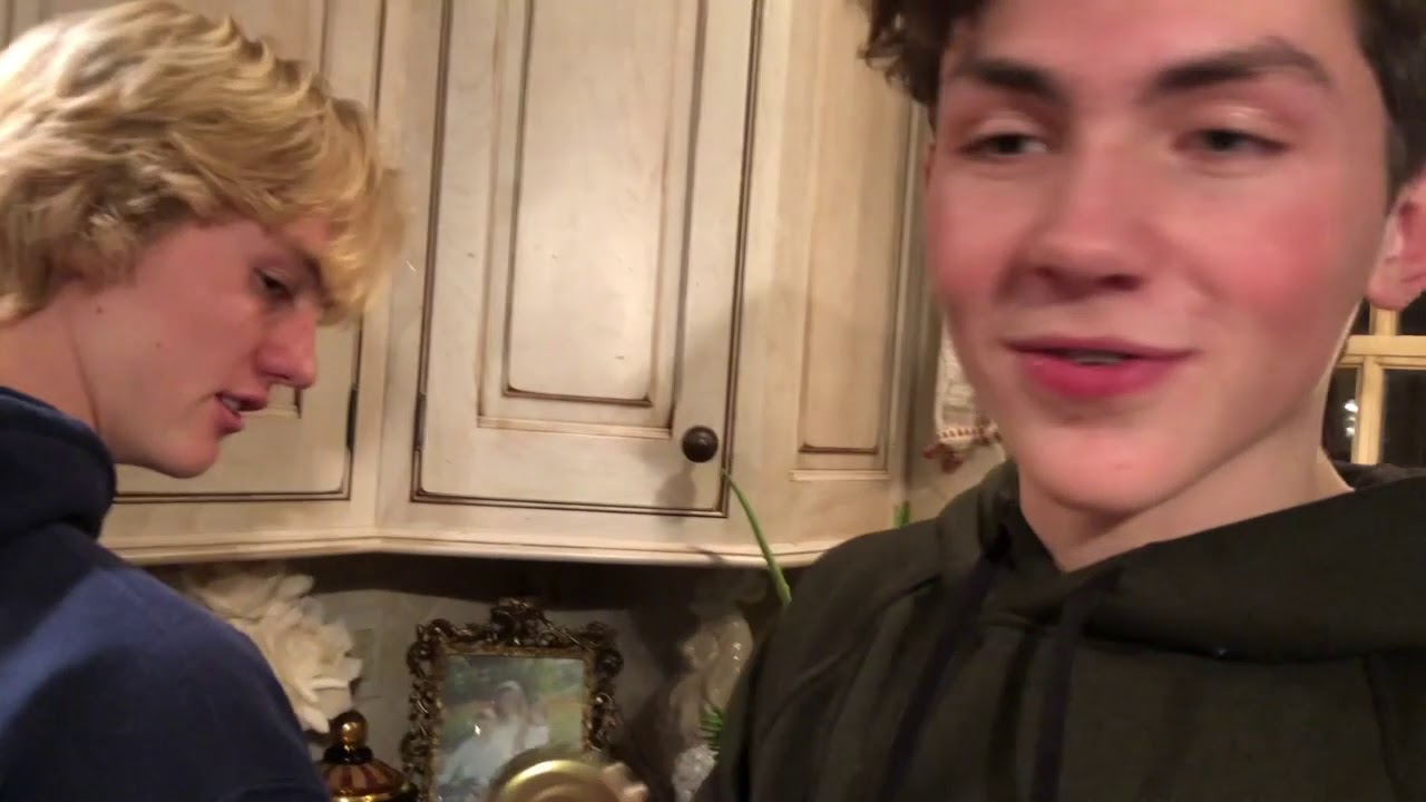 COOKING WITH REED AND RYAN (RAW) (MUFFINS) **EPIC** - YouTube