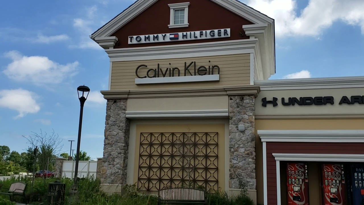 Norfolk Premium Outlet Mall/ Walk with me.. - YouTube