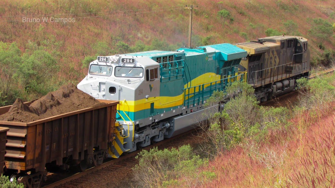 Primeiro teste da locomotiva GE ES58ACi no trem da MRS na Ferrovia do ...