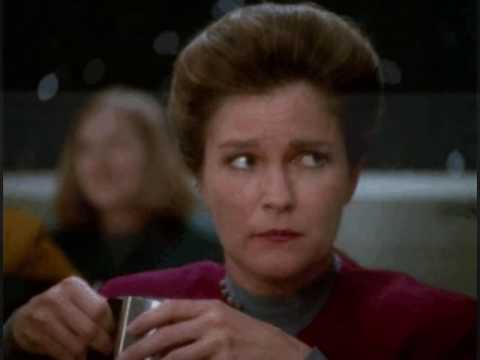 Captain Janeway (Star Trek Voyager) Between Suffering, Coffee and ...