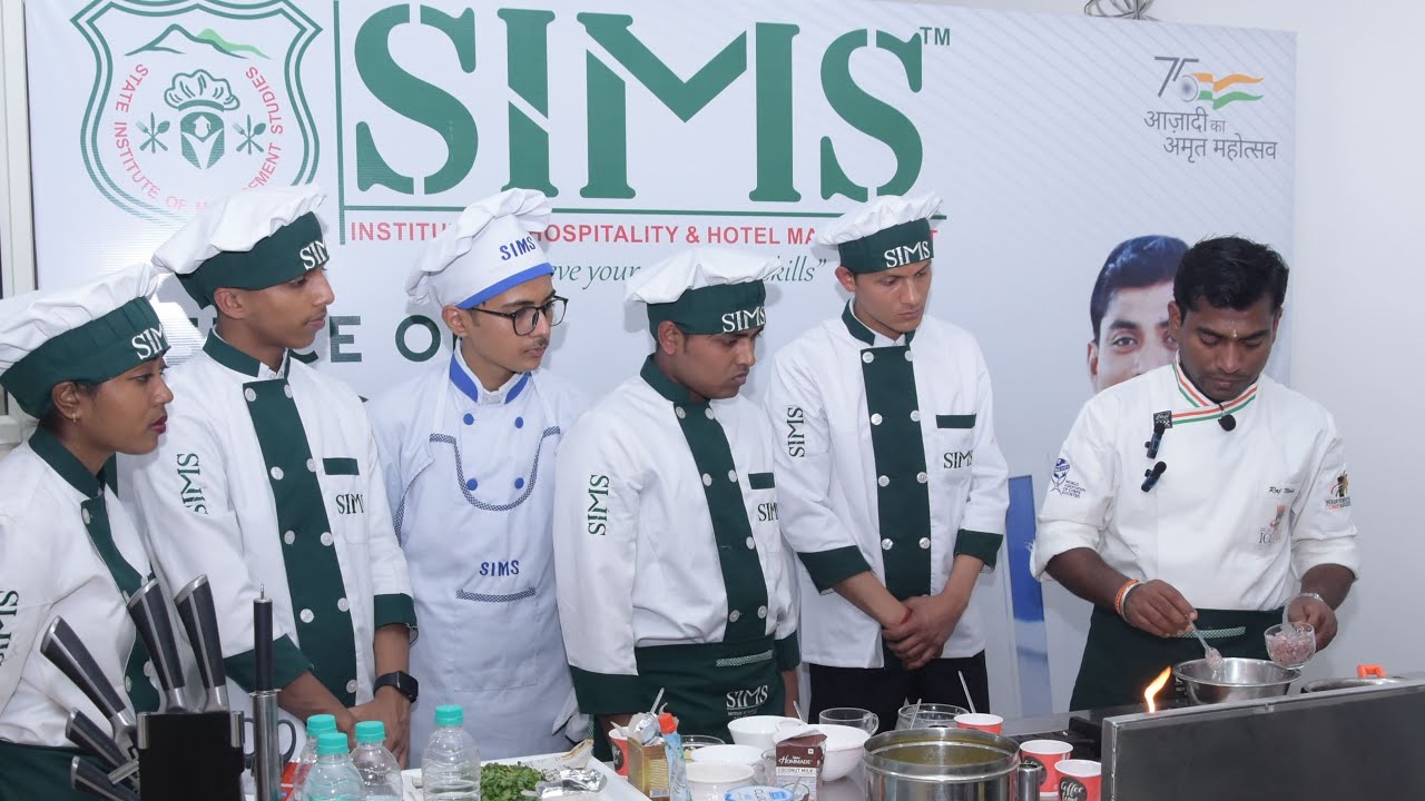 Chef Rajmohan Demonstrating | How to make South Indian Cuisines | SIMS ...