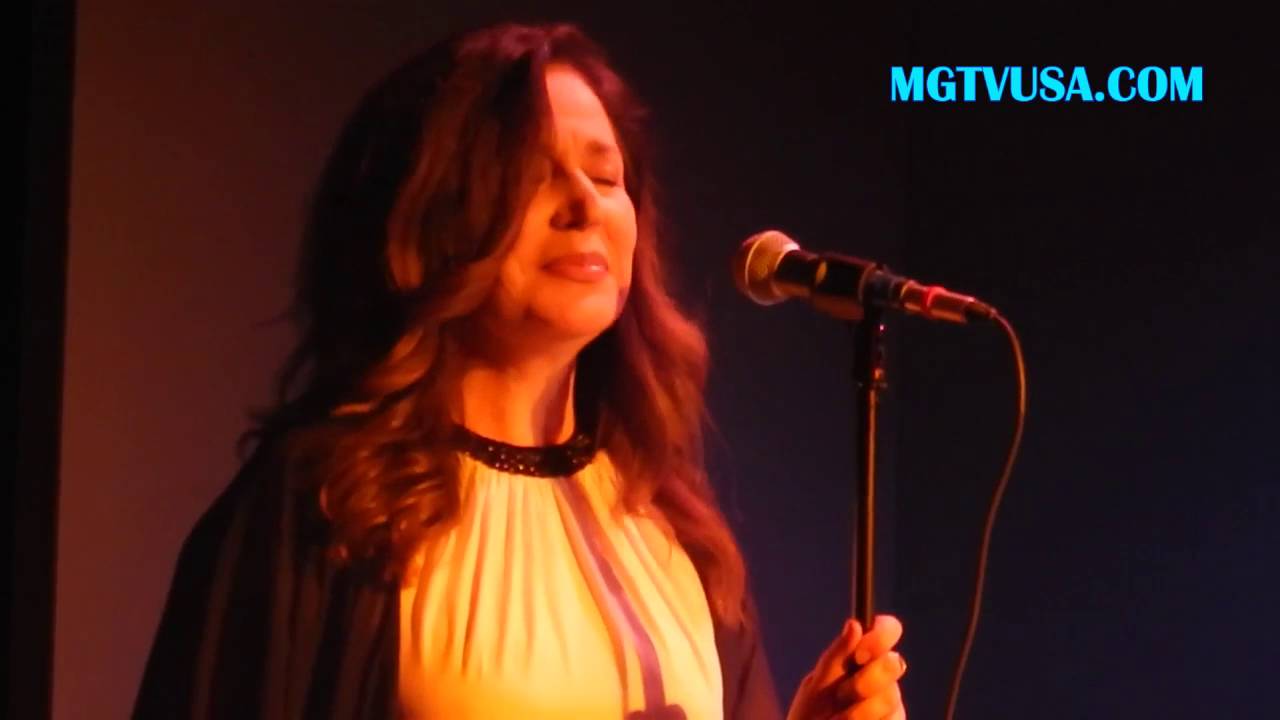 Eleni andreou GCC Της Ταβέρνας το Ρολόι, Tis Tavernas to Roloi - YouTube