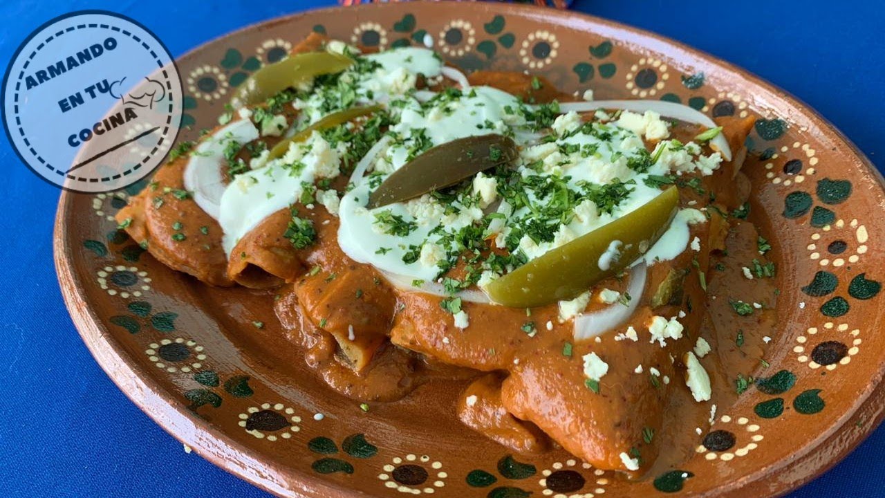 Enfrijoladas Enchipotladas Mexicanas - YouTube