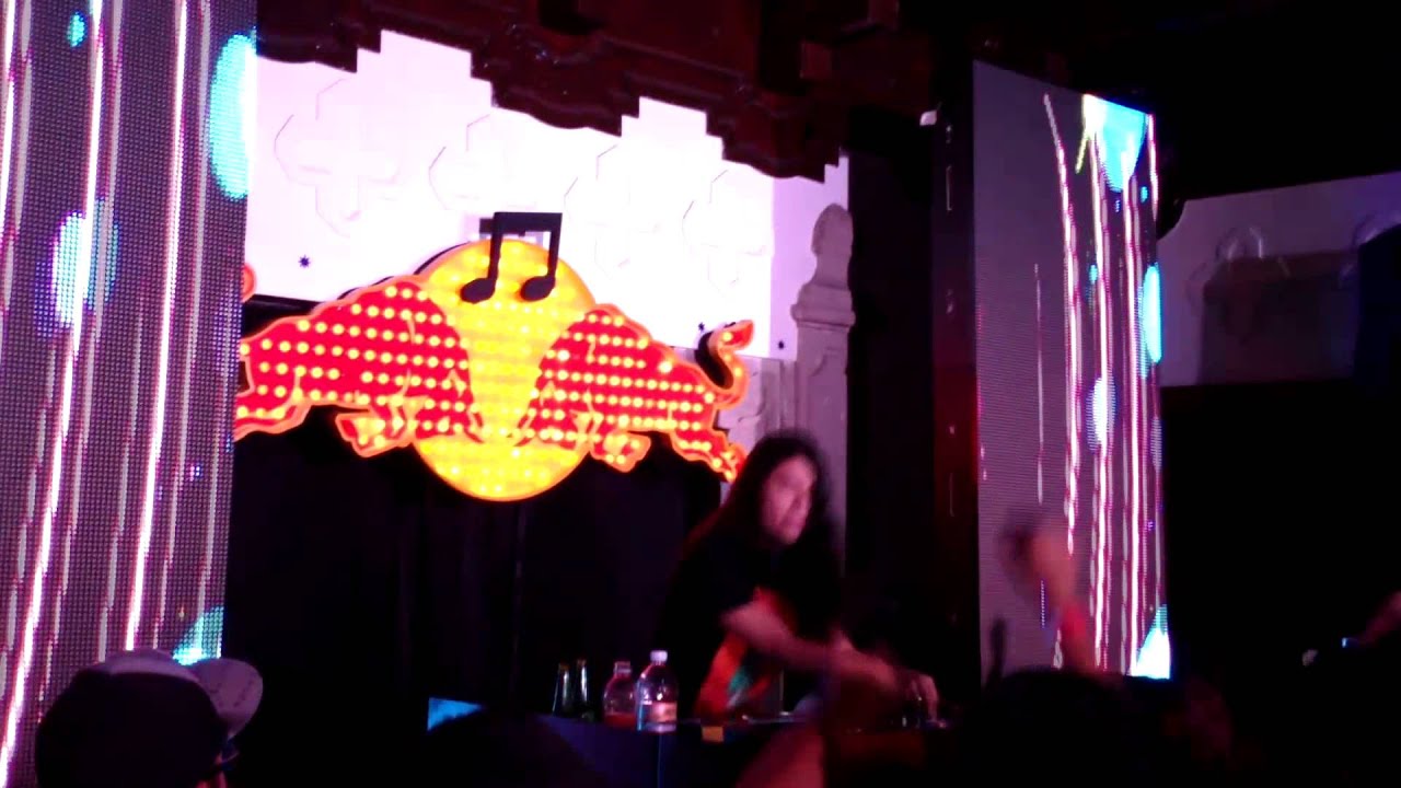 Dave Nada (Moombahton) - Red Bull Panamérika @ Foro Indie Rocks 2013 ...