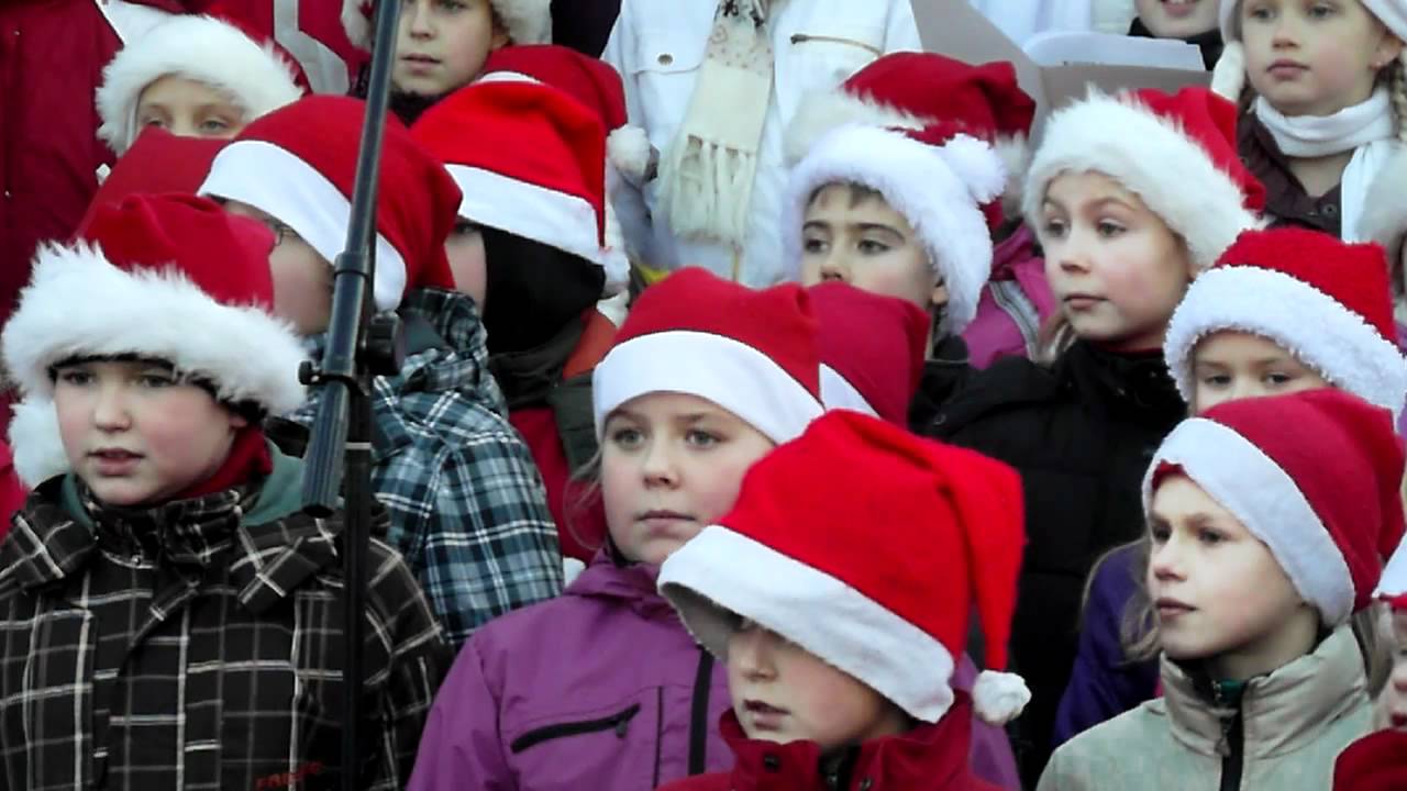 Jõulufolk 2011: Rosanna Lints ja Järvamaa Päkapikud - YouTube