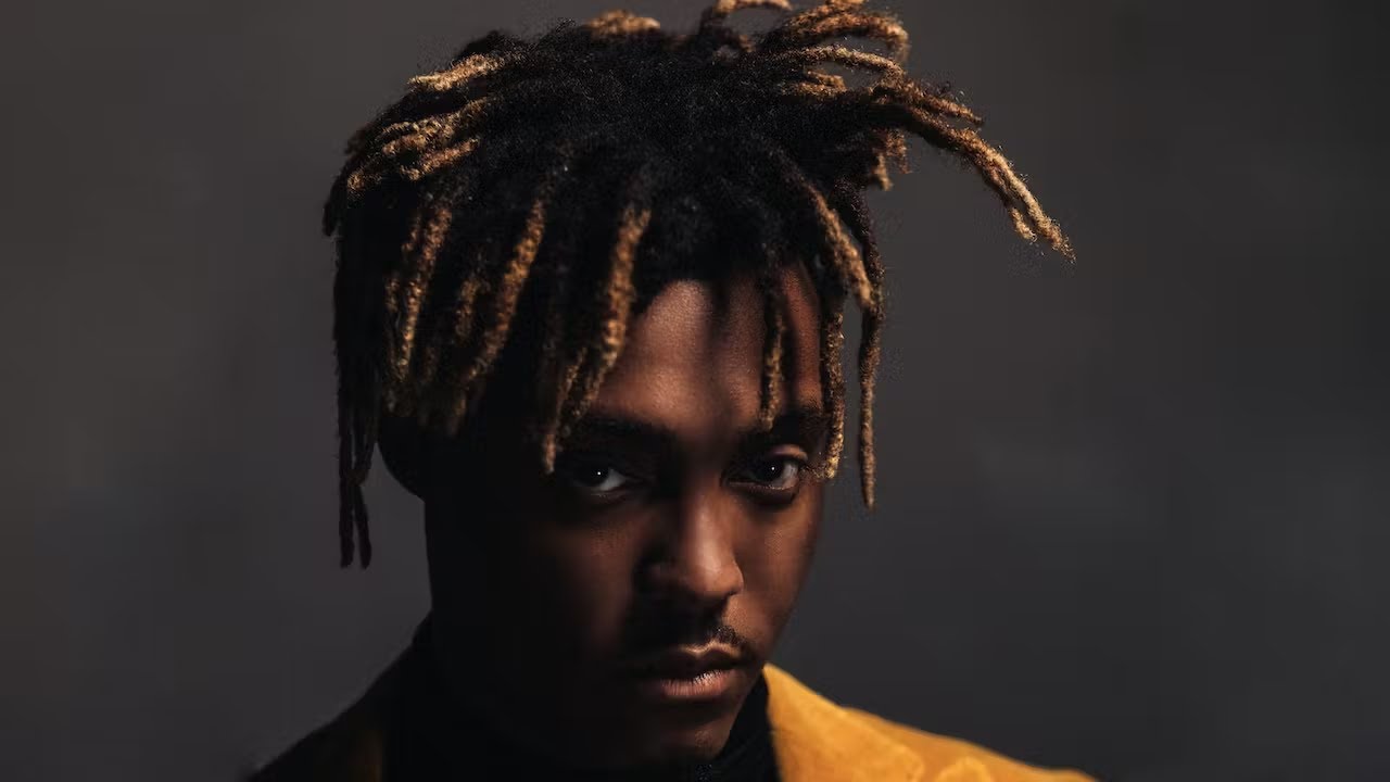 Juice WRLD - Far From Earth (New Leak) [Music Video] - YouTube