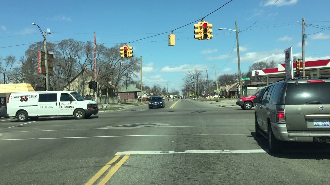 Driving to Warren, Michigan from Detroit, Michigan - YouTube