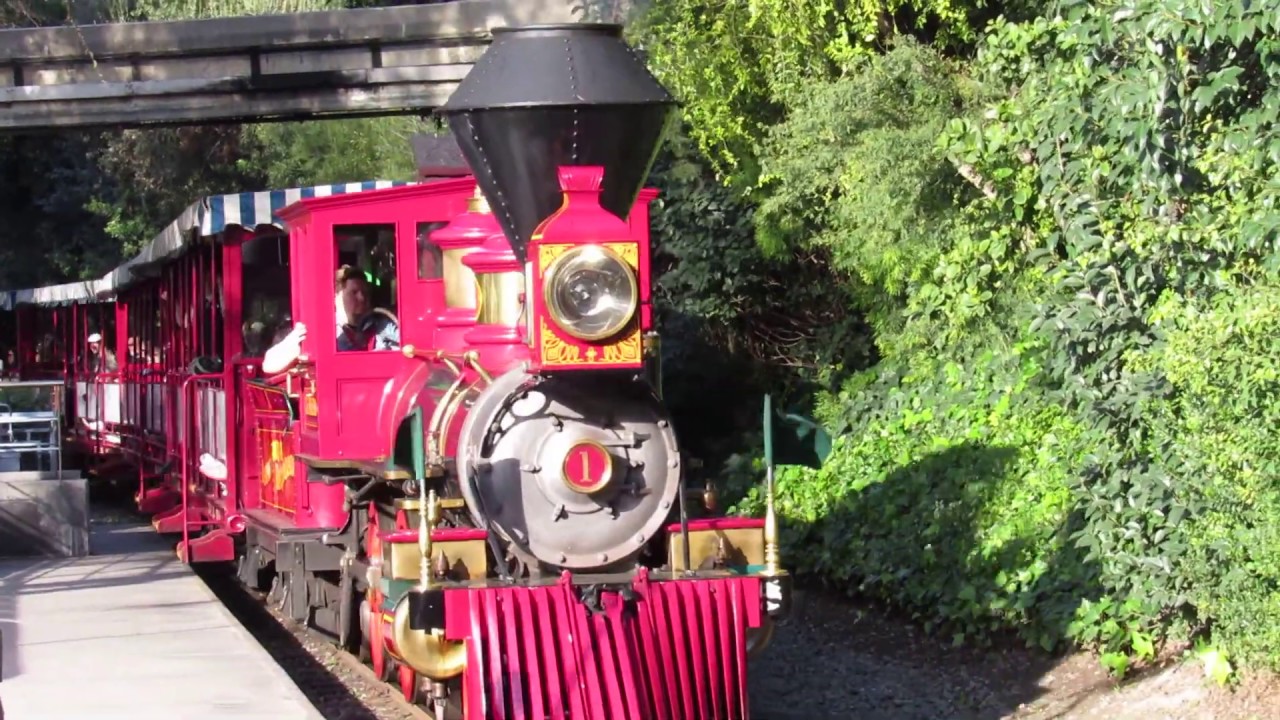 1/29/20 The Disneyland Railroad: Transfer from Excursion 3 to Holiday 5 ...