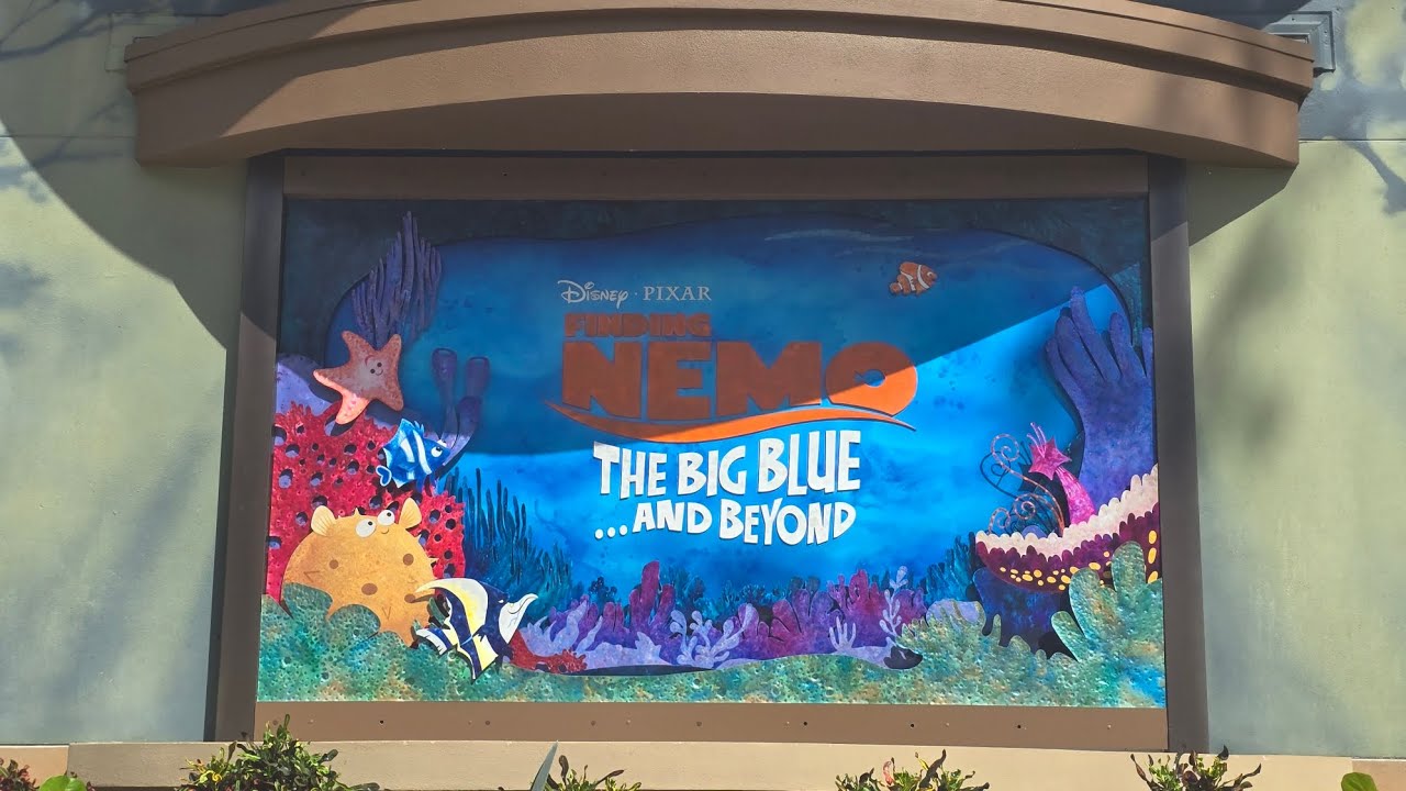 Finding Nemo: The Big Blue and Beyond - Disney's Animal Kingdom - Full ...