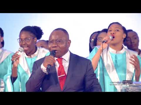 Tu transformas l'eau en vin (Dieu admirable) (Our God -French) - Marcel Boungou et Total Praise