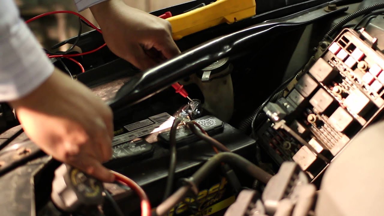 Diy Quickly Check Your Battery And Alternator Youtube