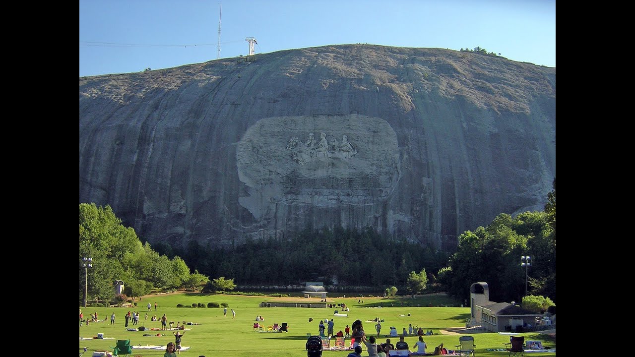 Going up to the Stone Mountain summit - YouTube