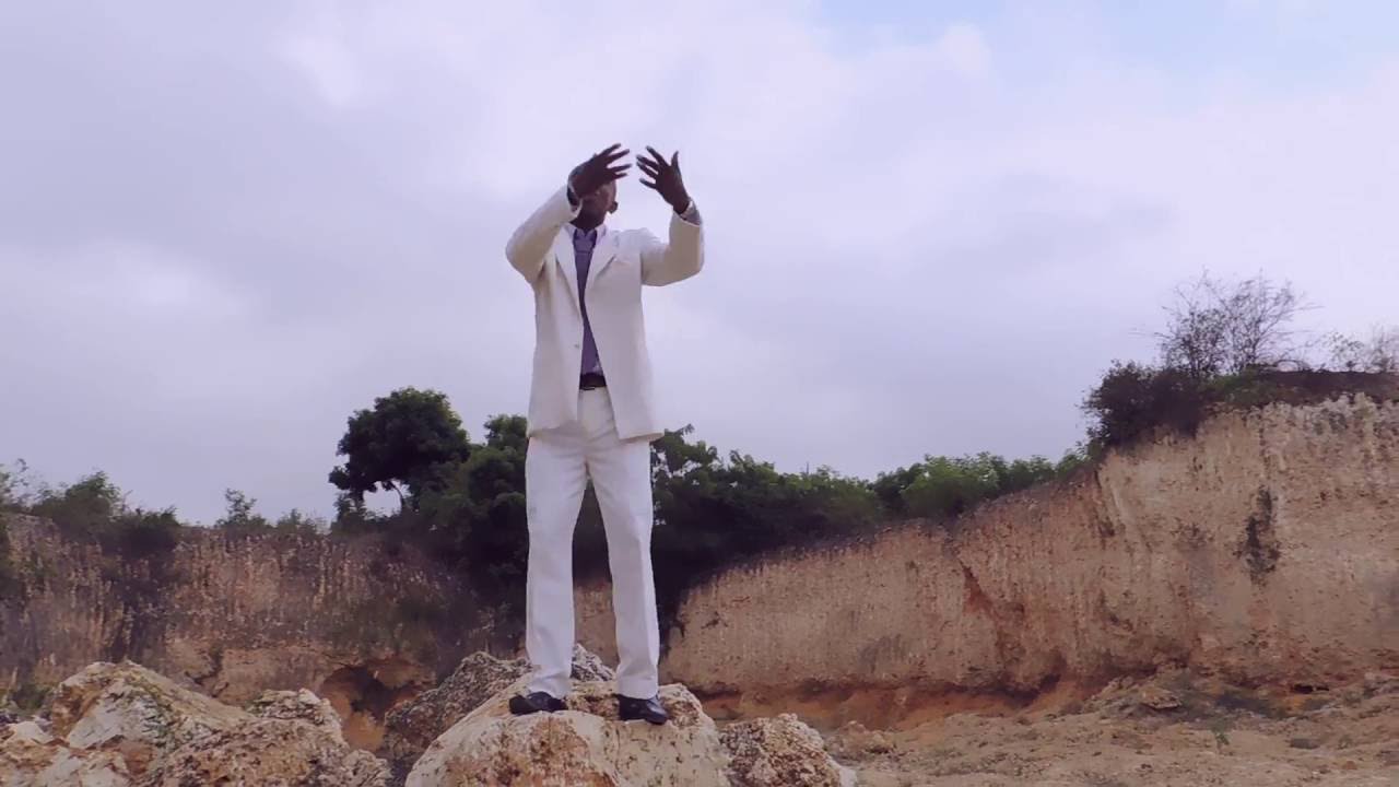 NIGUSE TENA DANIEL CHEA OFFICIAL VIDEO DIRECTED BY MOZ - YouTube