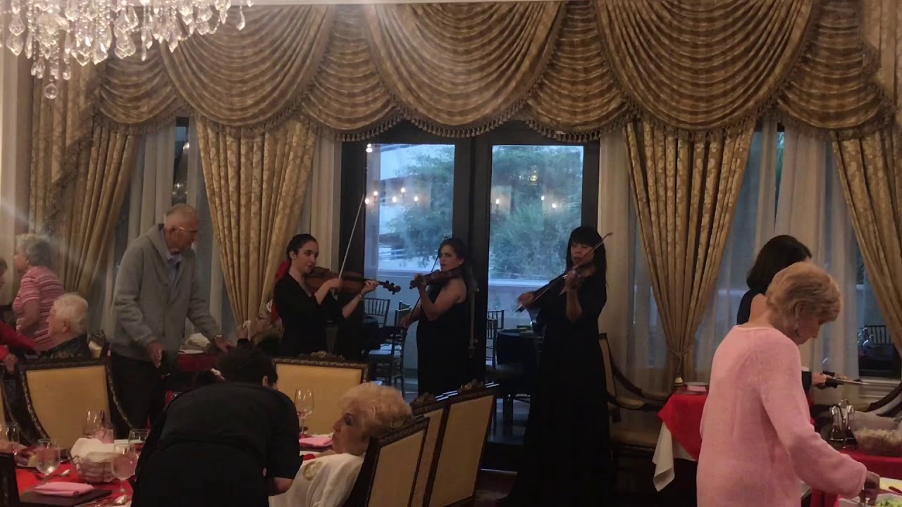 Strolling Violins - YouTube