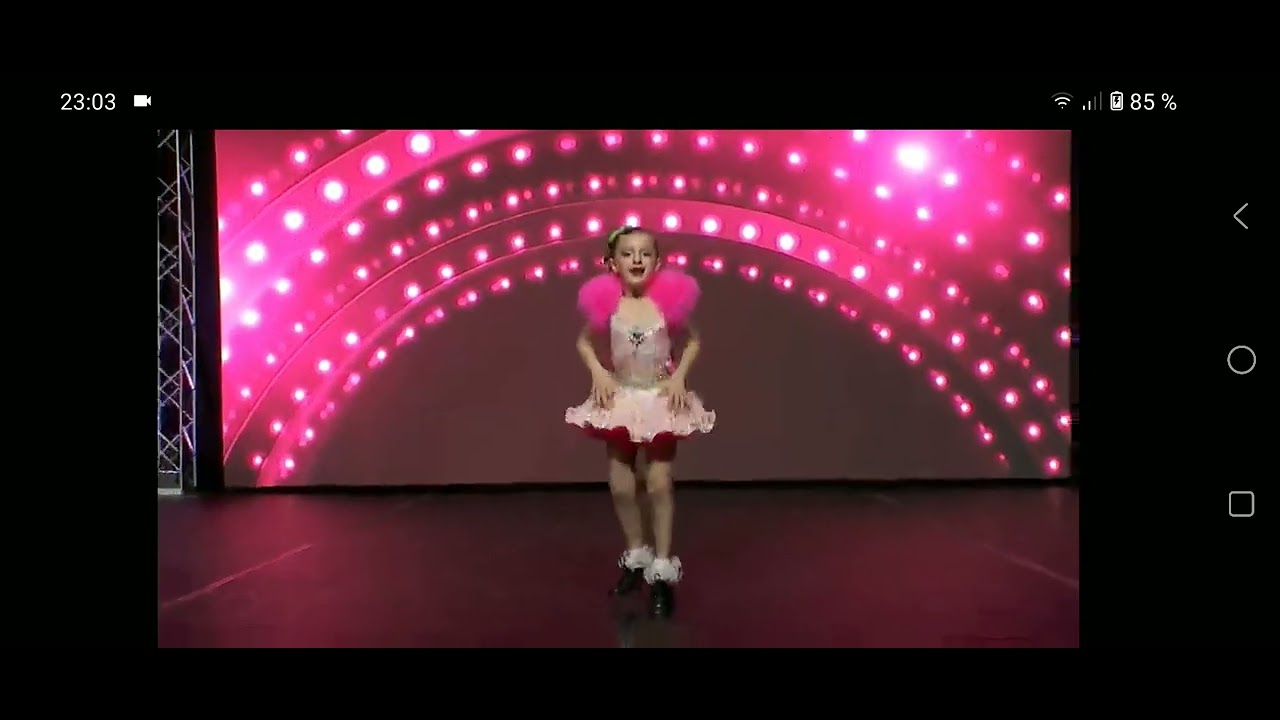 Scarlett Snedeger - Itty Bitty Pretty One - YouTube