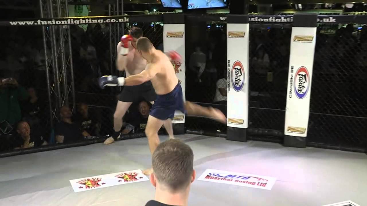 LUKE ESNOUF VS BEN VICKERS FFC16 - YouTube