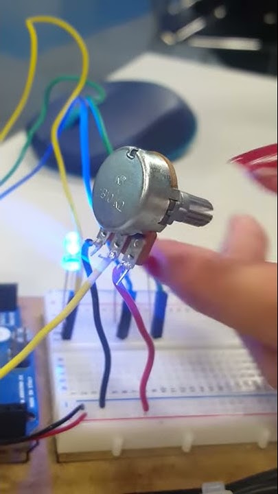 아날로그 입력과 아날로그 출력 (Analog Input Analog Output) -led가 100일때는 아주 밝았다가 중간-중간 0일때는 꺼짐 - YouTube