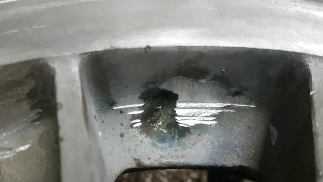 Making a home made DIY rotary mill table from scrap - YouTube