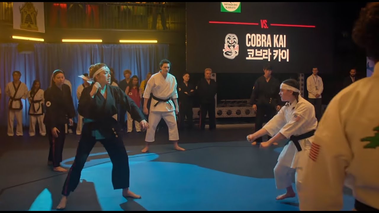 Miyagi Do VS Cobra Kai Tag Team Fight P1 - S6-E9 - YouTube