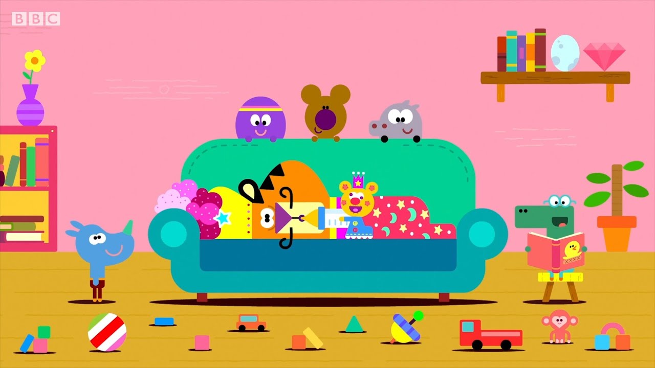 Playing Indoors with the Squirrels | Hey Duggee Official - YouTube