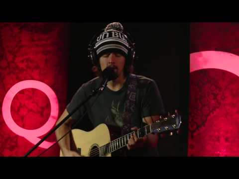 Jason Mraz .... I Wont Give Up.  In Studio Q.mp4