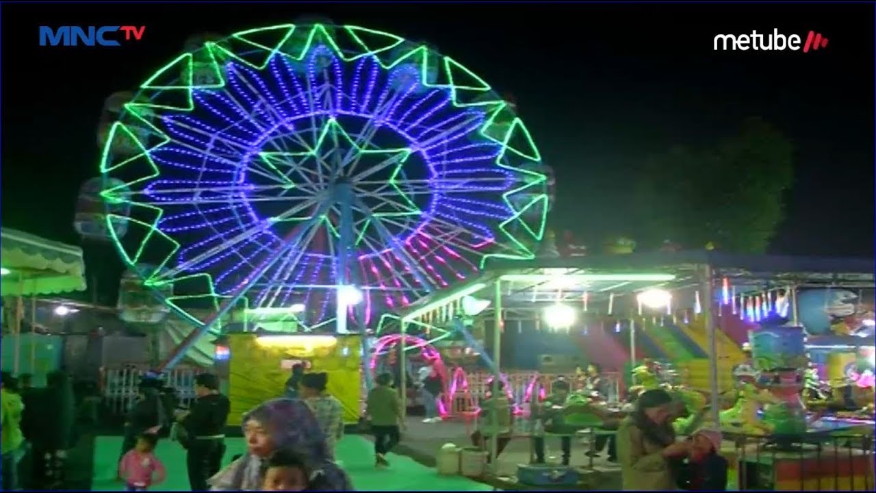 Asyiknya Menikmati Gemerlap Pasar Malam di BKT - LIM 11/07 - YouTube