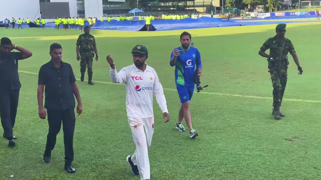 Babar Azim with Srilankan fans after winning the Series at SSC,Colombo ...