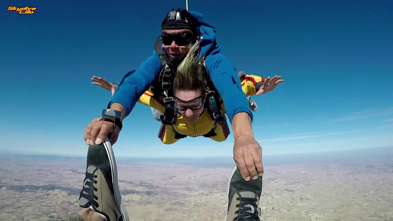 Saltar en Paracaidas | Skydive Lillo | Videos de Paracaidismo - YouTube