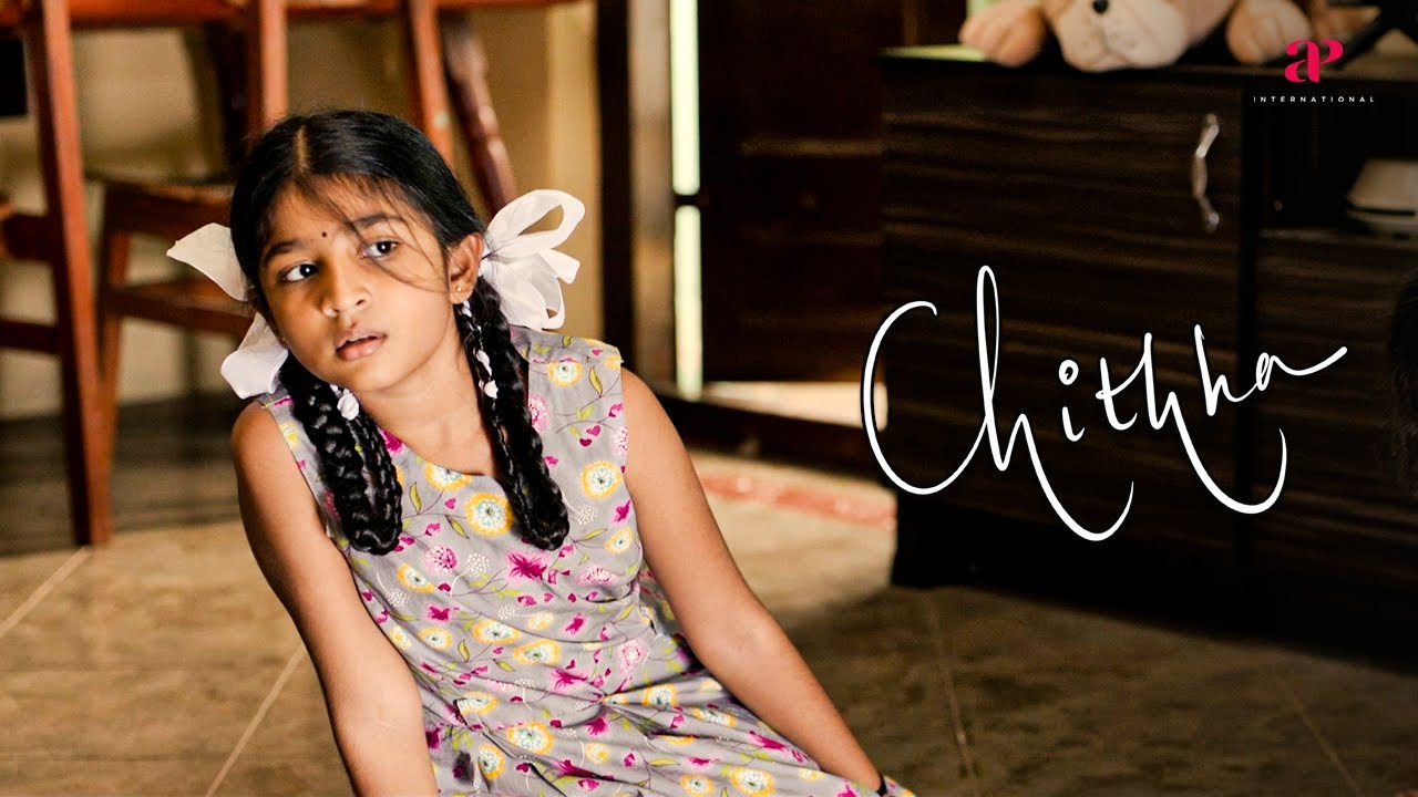 Chithha Movie Scenes | Cheeky grins & twinkle eyes! | Siddharth ...