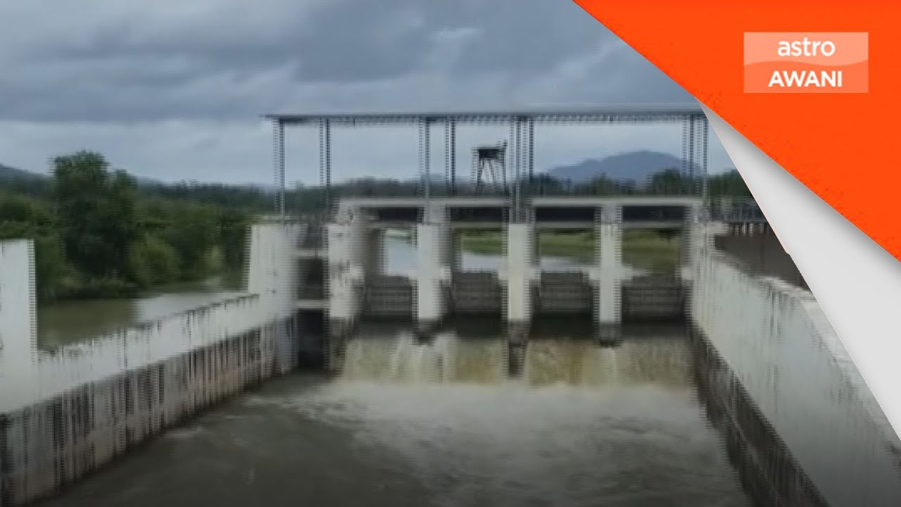 Aras air tinggi, pintu empangan Timah Tasoh dibuka - YouTube