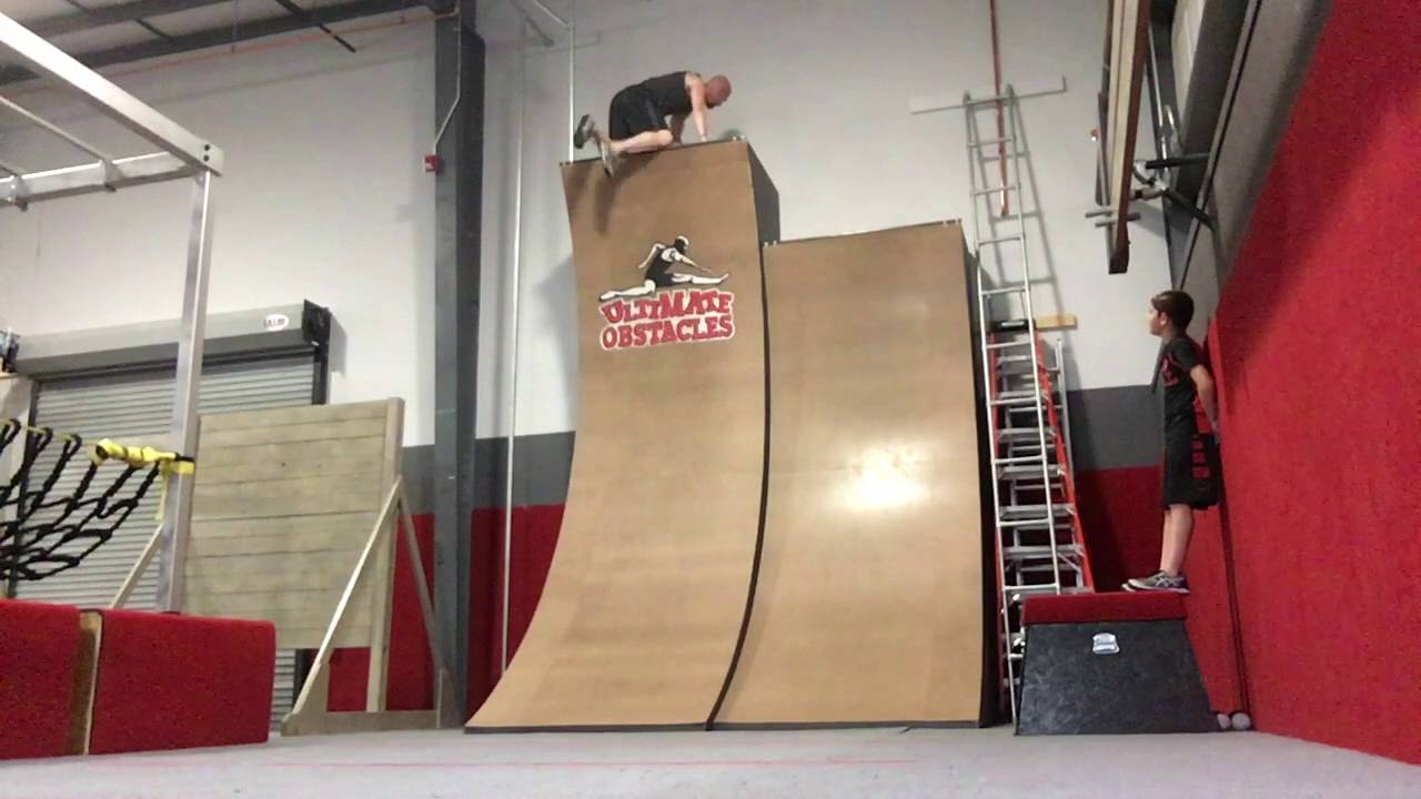 NINJA TRAINING @ ULTIMATE OBSTACLES - YouTube