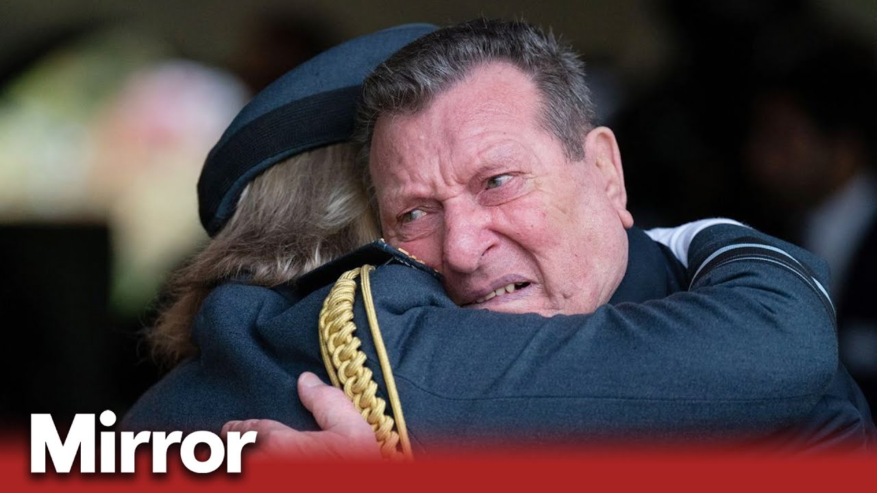 Britain's nuclear test veterans FINALLY granted medals - YouTube