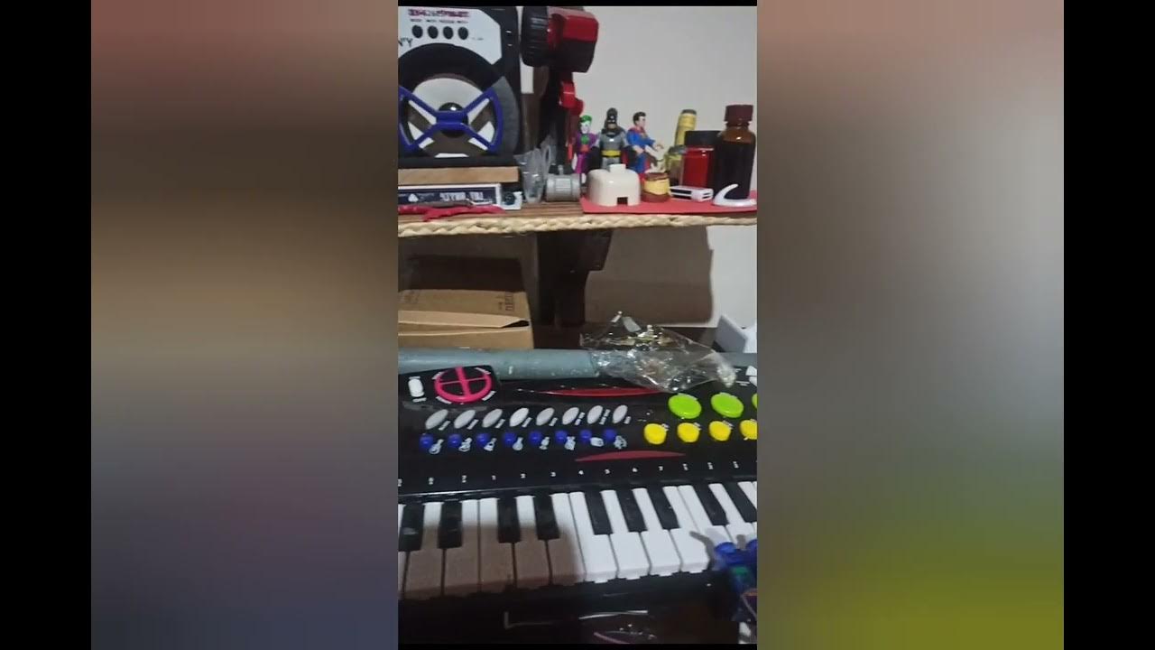 Arduino bot toca el piano.... - YouTube