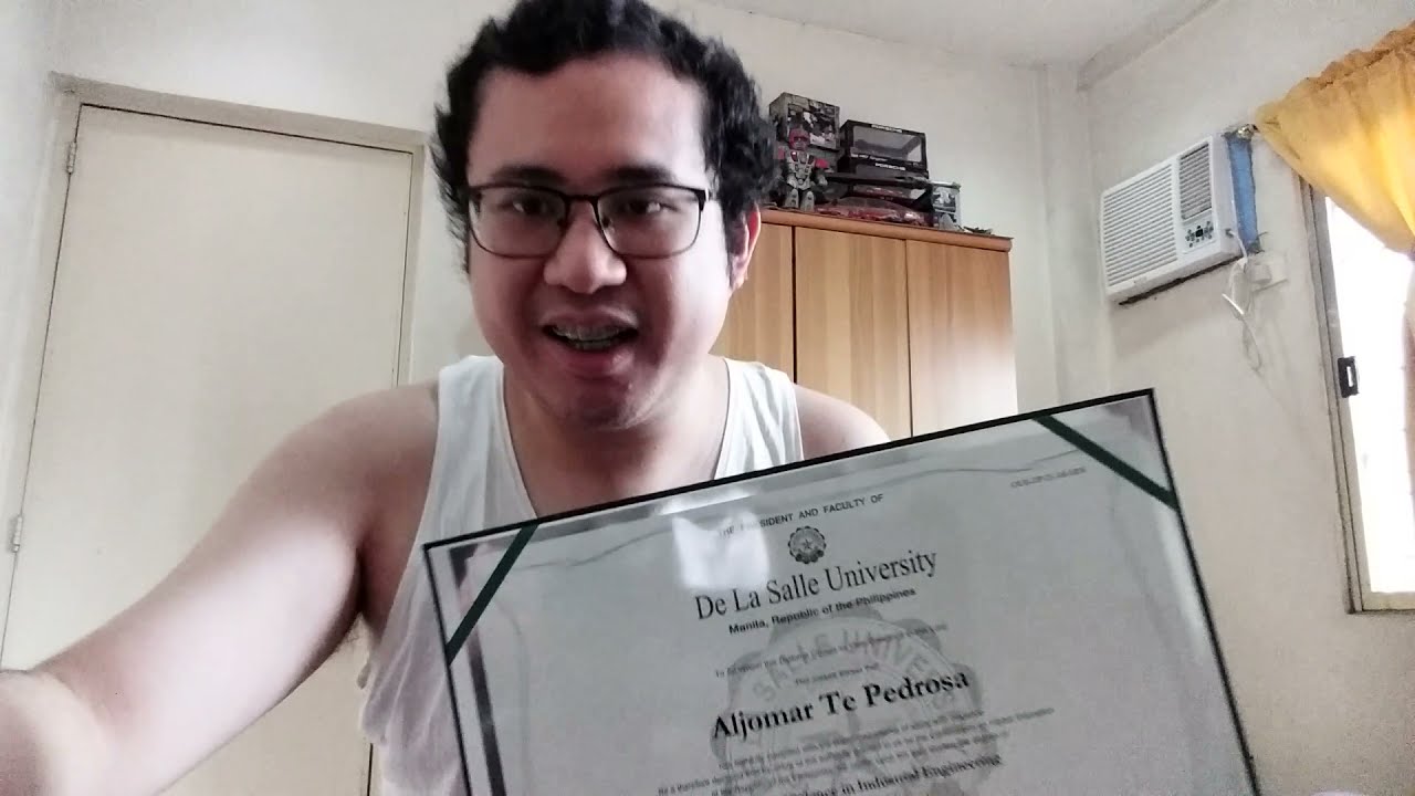 DLSU Diploma Unwrapping - YouTube