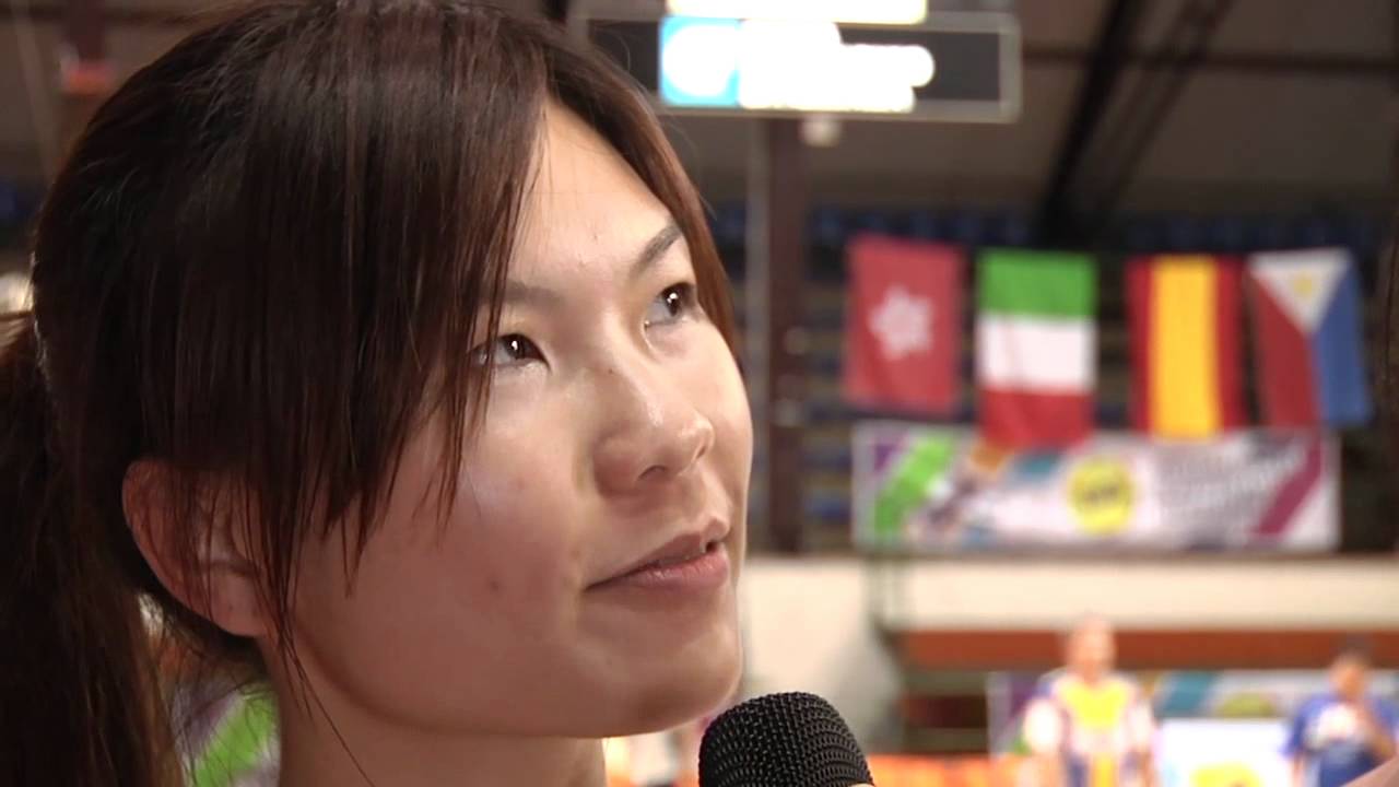 Intervista a Pui Sze Kwok e Hoi Ling Ho (HONG KONG) - YouTube