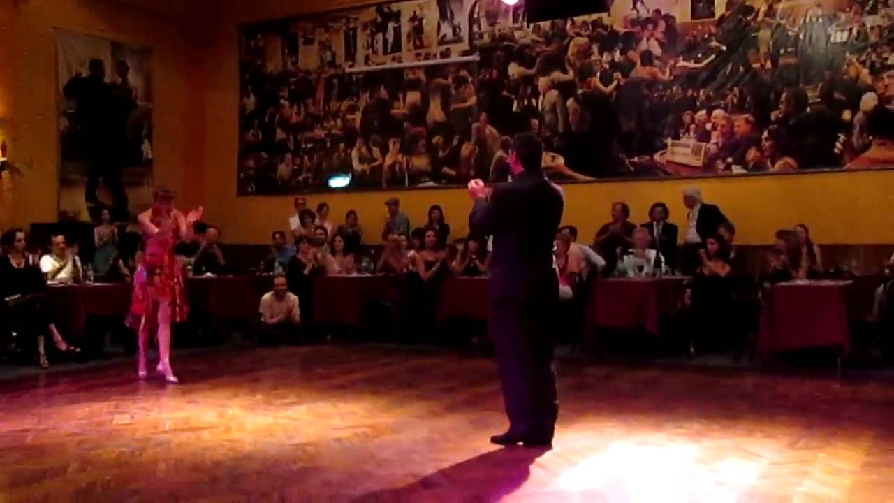 RICARDO CALVO Y SANDRA MESSINA - EXHIBICION DE TANGO - SALON CANNING ...