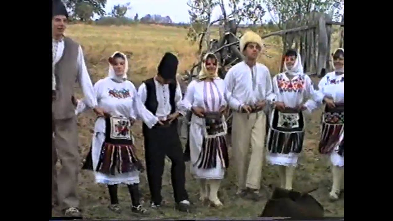 Vlasko kolo - KUD Tanda - Tanda 2000. - YouTube