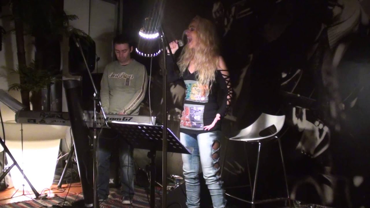 Helio e Vanda - Cancao do Mar - YouTube