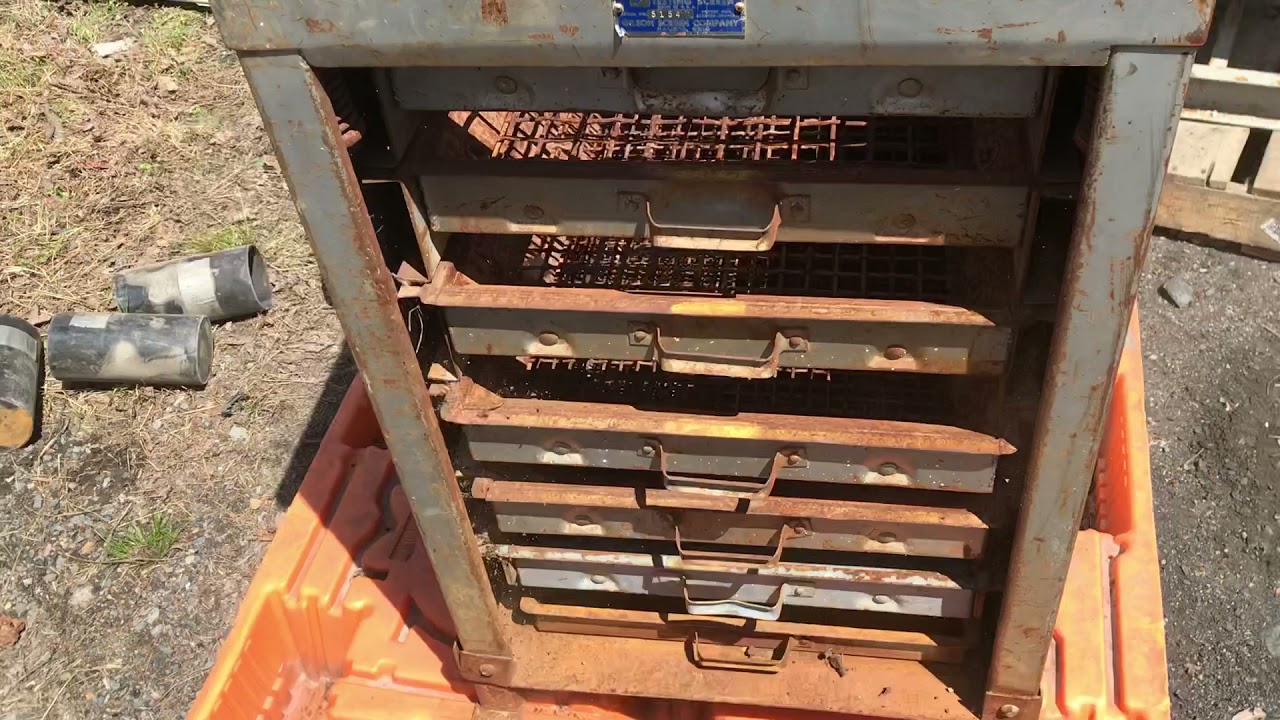 GILSON SHAKER SCREEN - YouTube