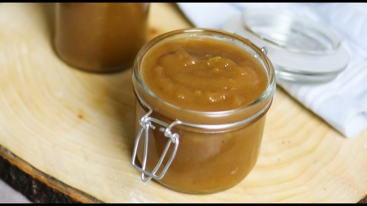 Homemade Applesauce • Tasty Crafts - YouTube