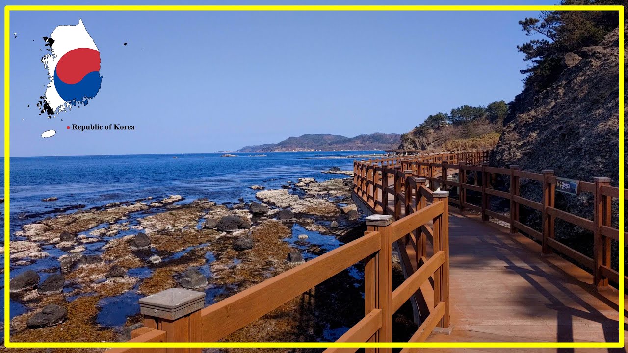 【4K UHD】 Walking on the Pohang Coastal Trail on a warm spring day ...