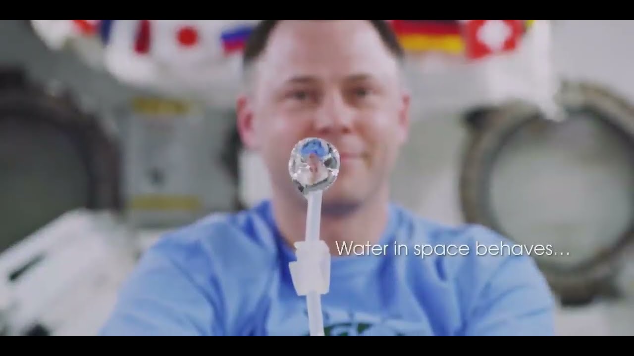 Moving Water in Space 8K Ultra HD | Water in Zero Gravity| Liquid ...