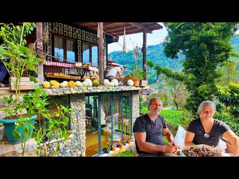 2 Defa Göç Olur mu ? | KÖY EVİ Yaptılar: Hem Üretip Hem Geziyorlar !
