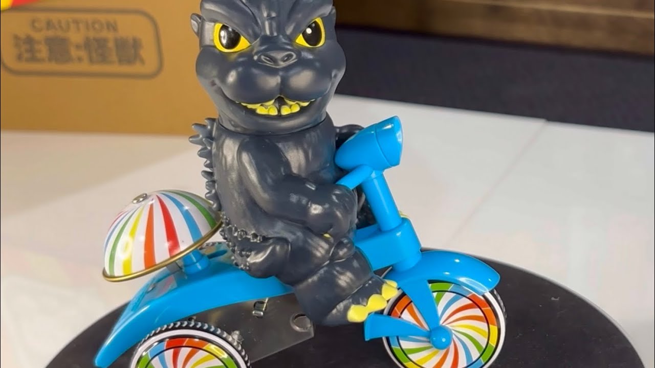 Super 7 Godzilla Super Cycle Review! - YouTube