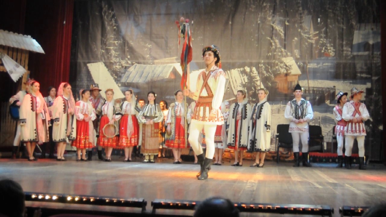 Obicei Pitaraii, Colinde: Nunta-n Cana Galileii si Colinda Cerbului ...